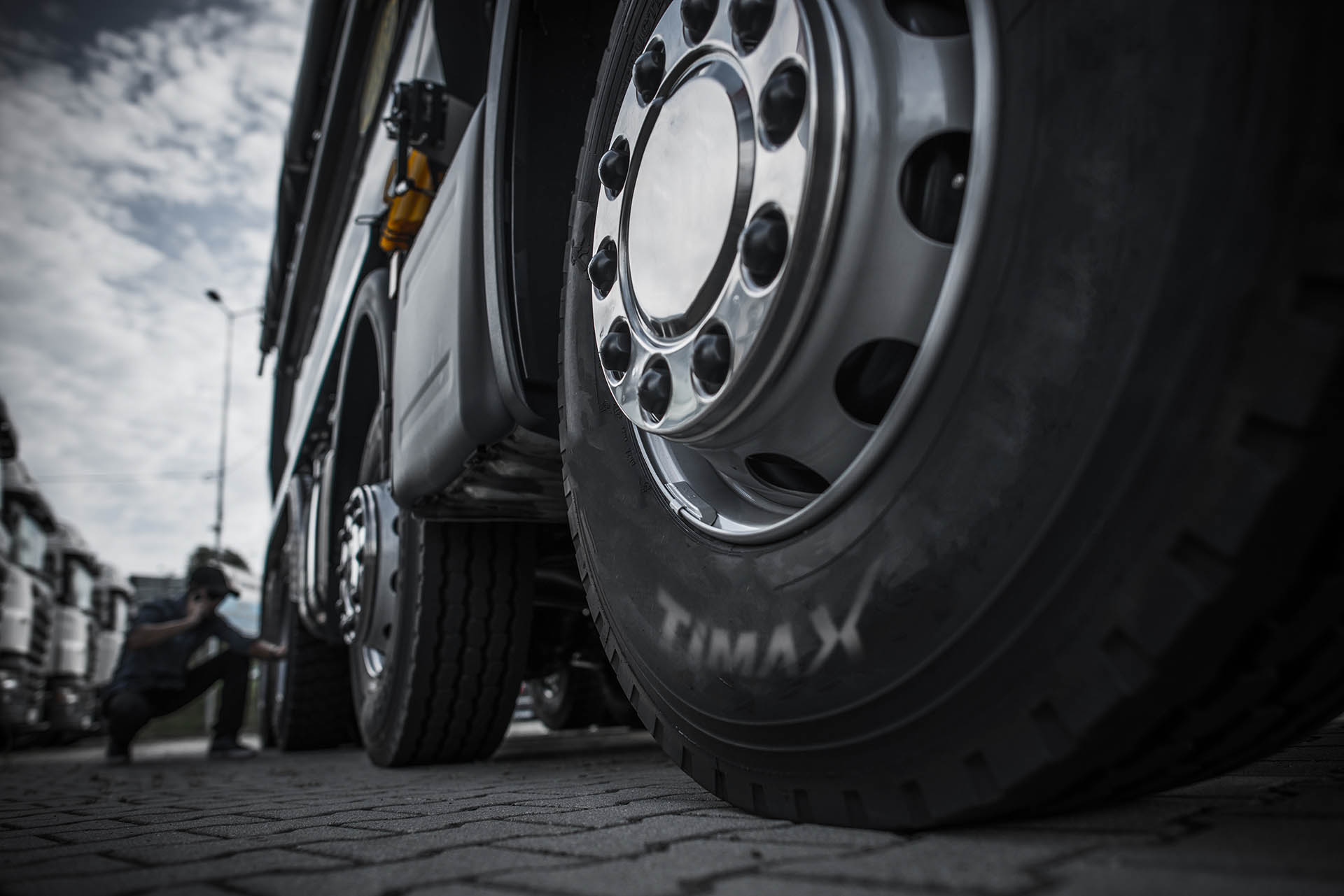 Chinese car tyre and truck tyre factory - TIMAX TIRE
